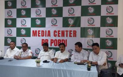 Pertanda Kemenangan, Lagi Kampanye Kucing Hampiri Helmi Hasan ...